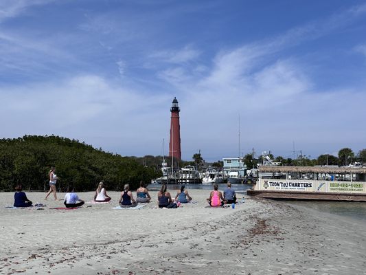 TOON TIKI CHARTERS - Updated December 2025 - 28 Photos - 129 N ...