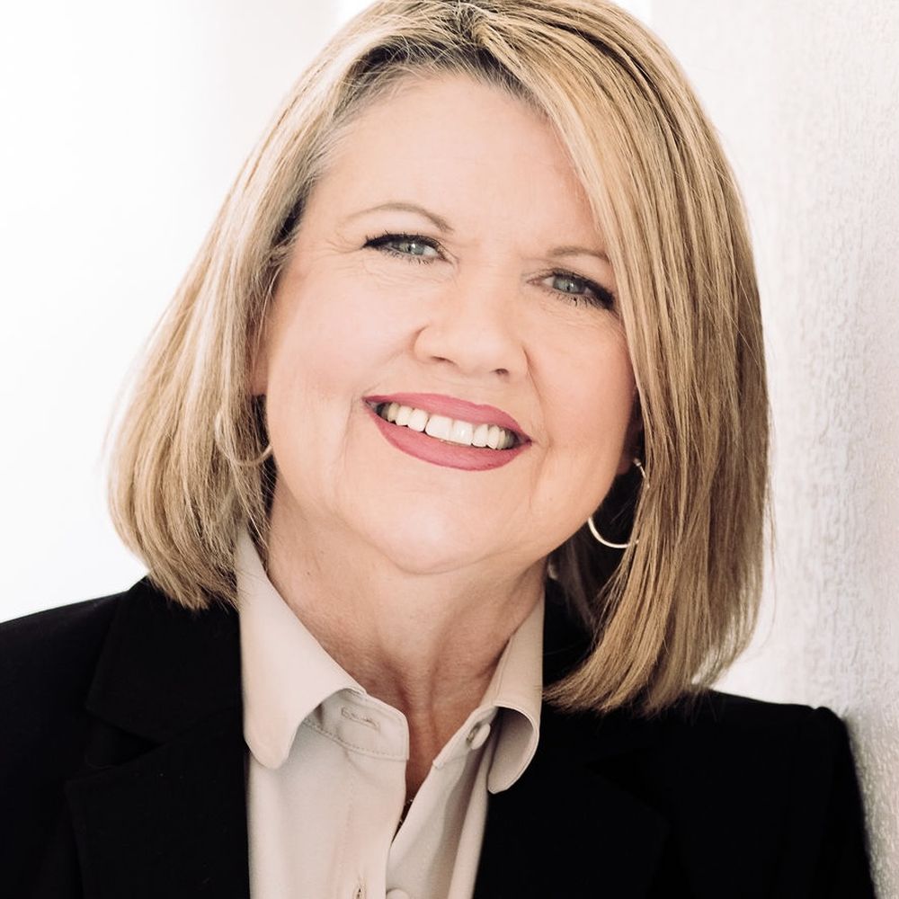 Kelly Rawlings's Instagram, Twitter & Facebook on IDCrawl