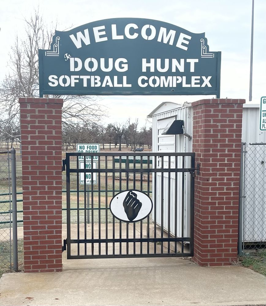 DOUG HUNT SOFTBALL COMPLEX - 8700 E Reno Ave, Midwest City, Oklahoma ...