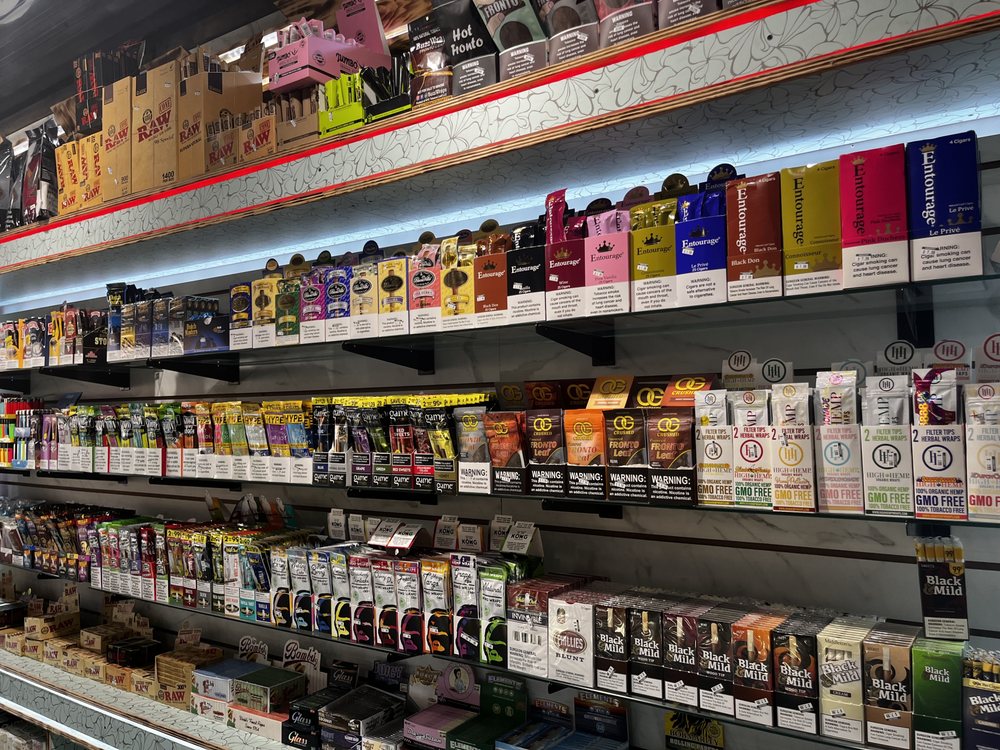 HIGH RIDGE HEMP & SMOKE - Updated October 2025 - 40 Photos - 932 High ...