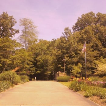 CLINTON COMMUNITY NATURE CENTER - Updated January 2026 - 617 Dunton Rd ...