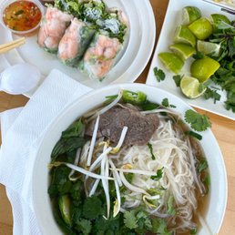 PHO LEGEND - 385 Photos & 402 Reviews - 209 S Vermont Ave, Los Angeles ...