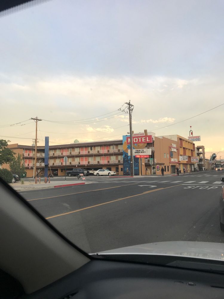 HORSESHOE MOTEL - Updated January 2026 - 10 Reviews - 490 Lake St, Reno ...