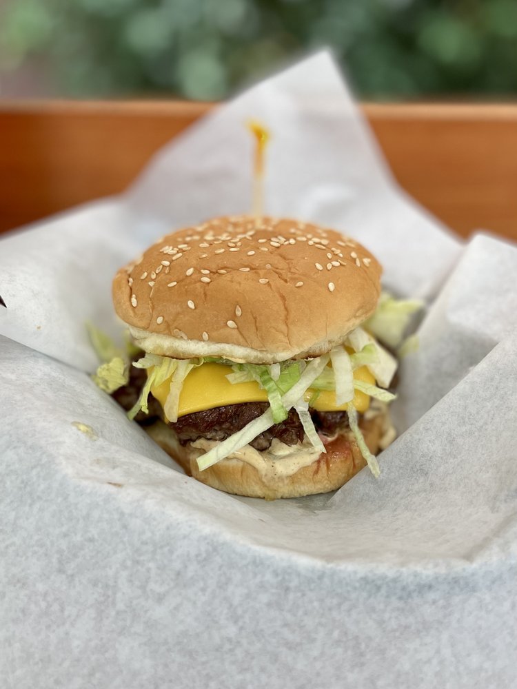 THE TRIPLE LINDY - Updated December 2025 - 90 Photos & 111 Reviews ...