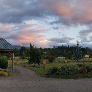 COUNTRY MAPLES RV RESORT - 37 Photos - Campgrounds - 9010 Trans Canada ...