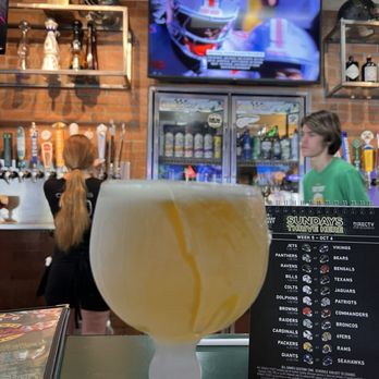 CRONIES SPORTS GRILL - Updated January 2025 - 209 Photos & 272 Reviews ...