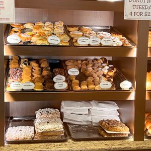 MARIO’S BAKERY - Updated June 2025 - 278 Photos & 126 Reviews - 409 ...
