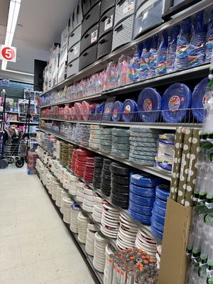 DEAL HUNTER DISCOUNT CENTER - Updated October 2025 - 40 Photos - 3024 ...