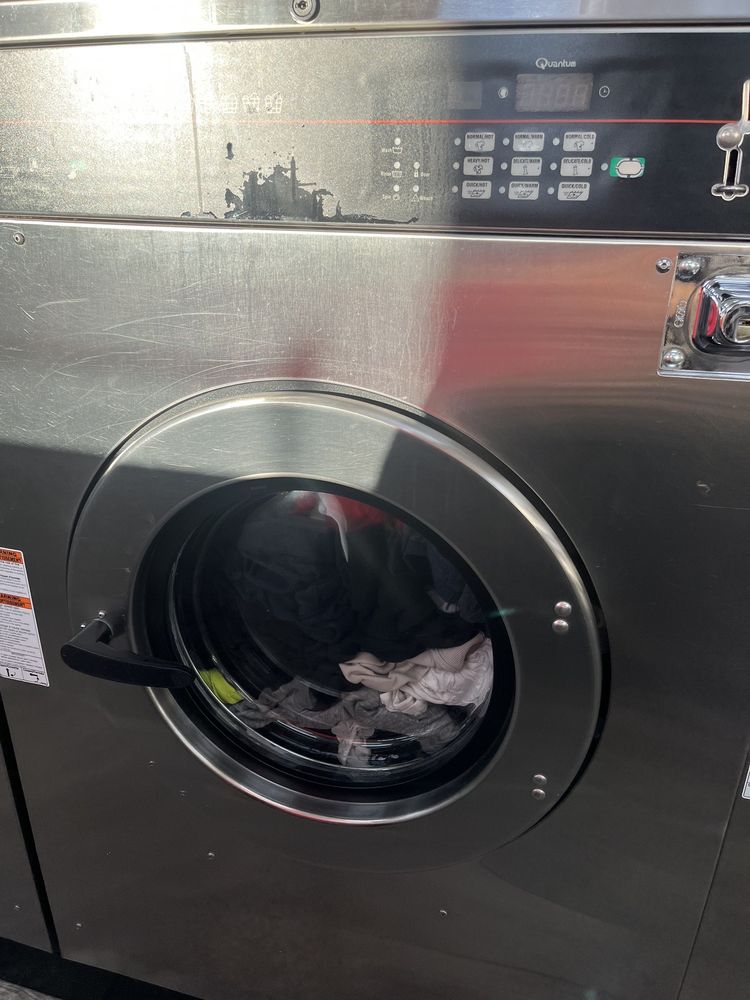 PARAMOUNT COIN LAUNDRY - Updated August 2025 - 14 Photos - 8123 Alondra ...