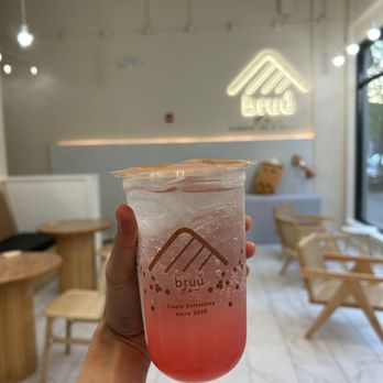 BRUU CAFE - Updated January 2025 - 87 Photos & 37 Reviews - 5225 W ...