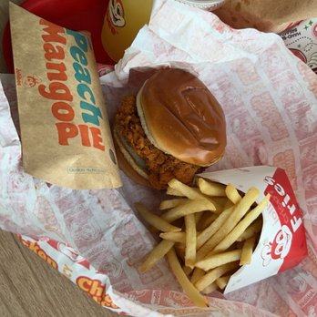 JOLLIBEE - Updated May 2025 - 172 Photos & 132 Reviews - 44945 ...