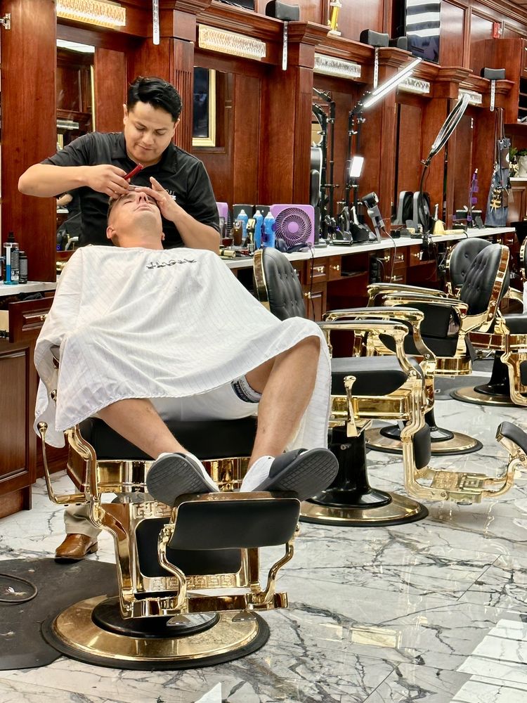 FAMOUS FADEZ - Updated December 2025 - 13 Photos - 618 E Golf Rd ...