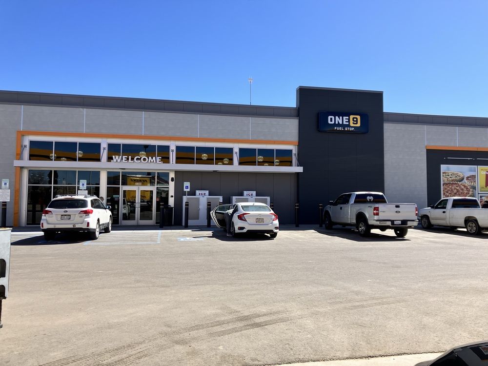 ONE9 TRAVEL CENTER - Updated December 2025 - 12 Photos - 3303 W ...