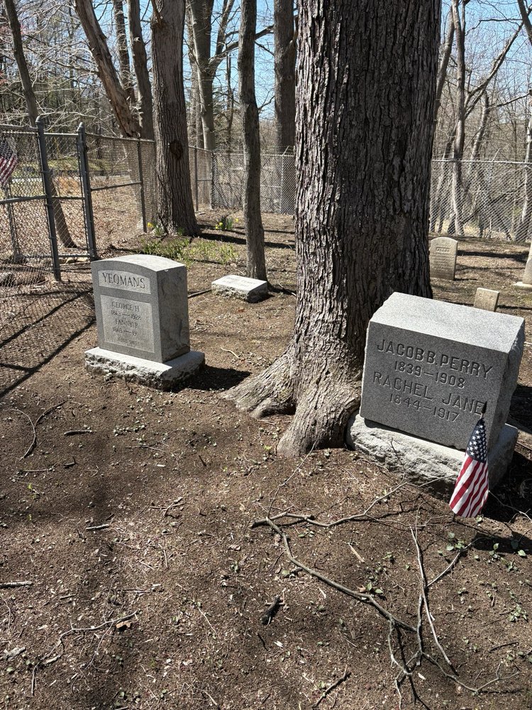 THE PERRY CEMETERY - Updated September 2025 - 11 Photos - 199 Old Hook ...