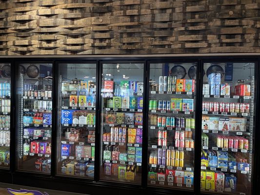 BUSTER’S LIQUORS & WINES - Updated October 2025 - 19 Photos - 5851 Poplar Ave, Memphis ...