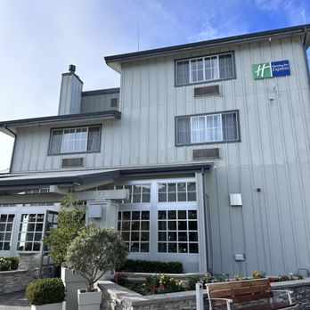 HOLIDAY INN EXPRESS MONTEREY-CANNERY ROW - Updated January 2025 - 193 ...
