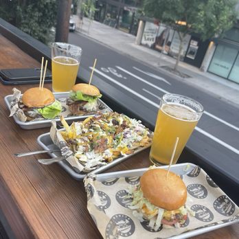 PDX SLIDERS - Updated June 2025 - 45 Photos & 17 Reviews - 4232 N ...