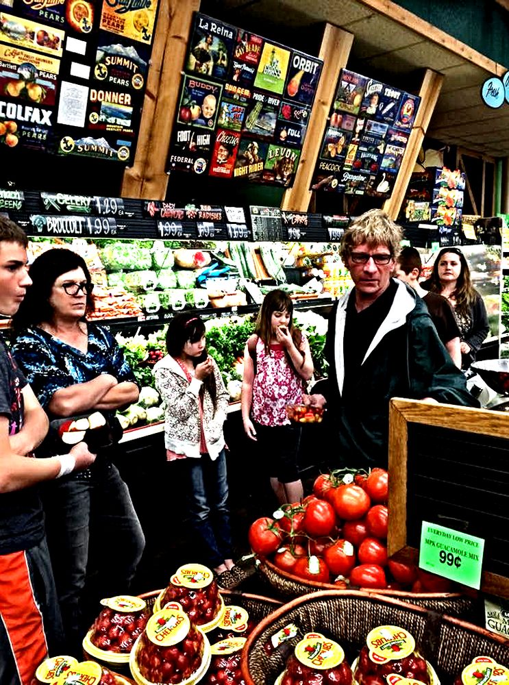 MAR-VAL FOOD STORES - Updated October 2025 - 26 Photos & 45 Reviews ...