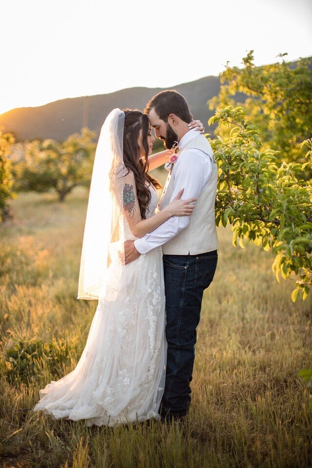 MILE HIGH OAKS - Updated December 2025 - 60 Photos - 13050 Mile High ...