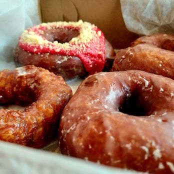 CURIOSITY DOUGHNUTS - Updated May 2024 - 109 Photos & 31 Reviews - 800 ...
