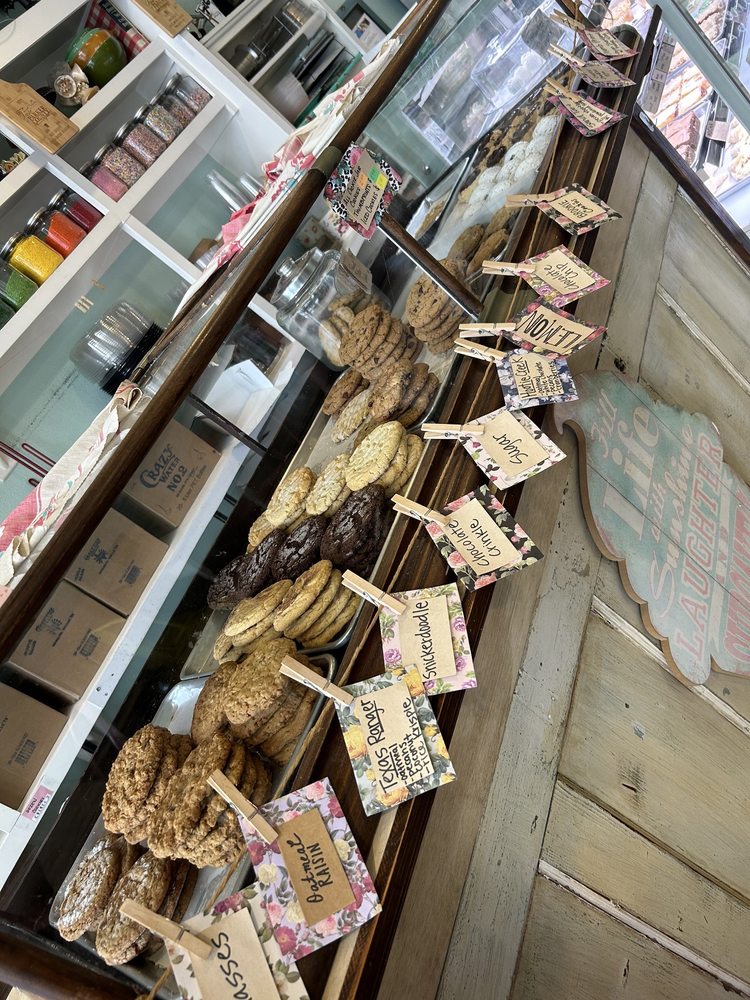 BACK HOME BAKERY - Updated June 2024 - 40 Photos & 60 Reviews - 122 N ...