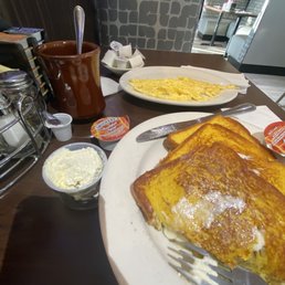 PARK AVE DINER - Updated October 2025 - 96 Photos & 219 Reviews - 2002 ...