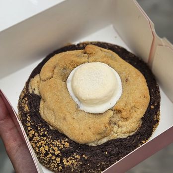 CRUMBL - UPPER EAST SIDE - Updated January 2026 - 227 Photos & 175 ...