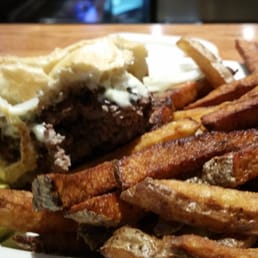 WHEELOCK INN - Updated July 2025 - 13 Photos & 27 Reviews - 82 Wheelock ...