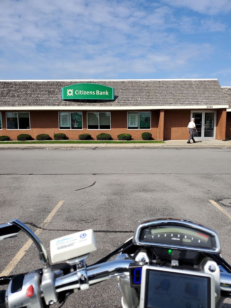 CITIZENS BANK - Updated July 2025 - 12 Photos - 2040 George Urban Blvd ...