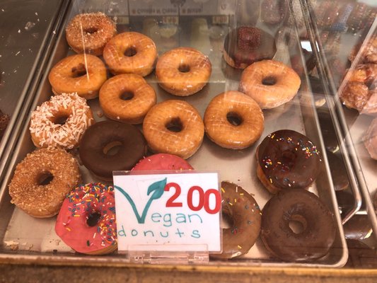 CALIFORNIA DONUTS - 224 Photos & 261 Reviews - 5753 Hollywood Blvd, Los ...