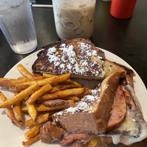 STROSSNER’S BAKERY & CAFE - 137 Photos & 153 Reviews - 21 Roper ...