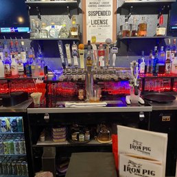 THE IRON PIG SMOKEHOUSE - Updated May 2025 - 206 Photos & 317 Reviews ...