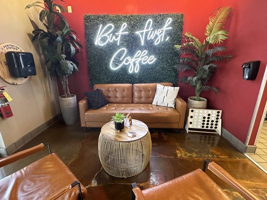 LOCK NO 4 COFFEE HOUSE - Updated October 2025 - 3916 Murdoch Ave ...