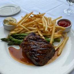 BIS ON MAIN - Updated October 2025 - 449 Photos & 580 Reviews - 10213 ...