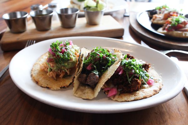 CON HUEVOS - 1144 Photos & 803 Reviews - 2339 Frankfort Ave, Louisville ...