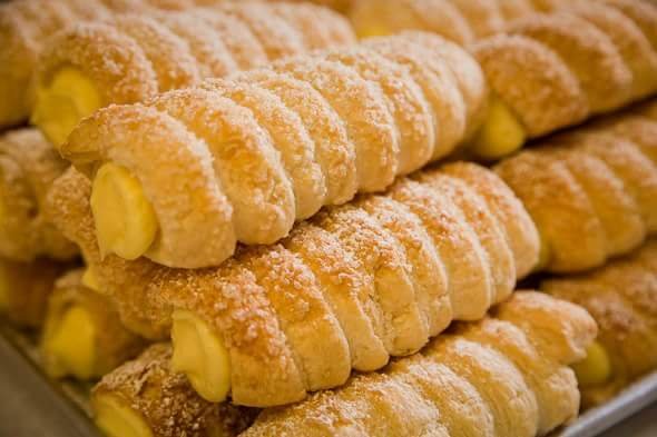 COMMISSO ITALIAN BAKERY - Updated January 2026 - 27 Photos & 19 Reviews ...