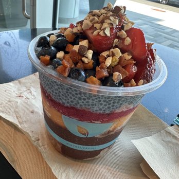 BLUE BOWL SUPERFOODS - Updated October 2024 - 2493 Photos & 2267 ...