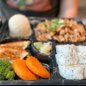 POKE ZONE - Updated July 2024 - 478 Photos & 357 Reviews - 329 11th St ...