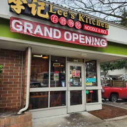 LEE’S KITCHEN - Updated December 2025 - 365 Photos & 199 Reviews - 2409 ...