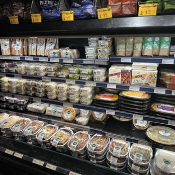 GUS’S COMMUNITY MARKET - Updated October 2025 - 132 Photos & 368 ...