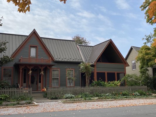 THE NEW HARMONY INN RESORT AND CONFERENCE CENTER - Updated October 2024 ...