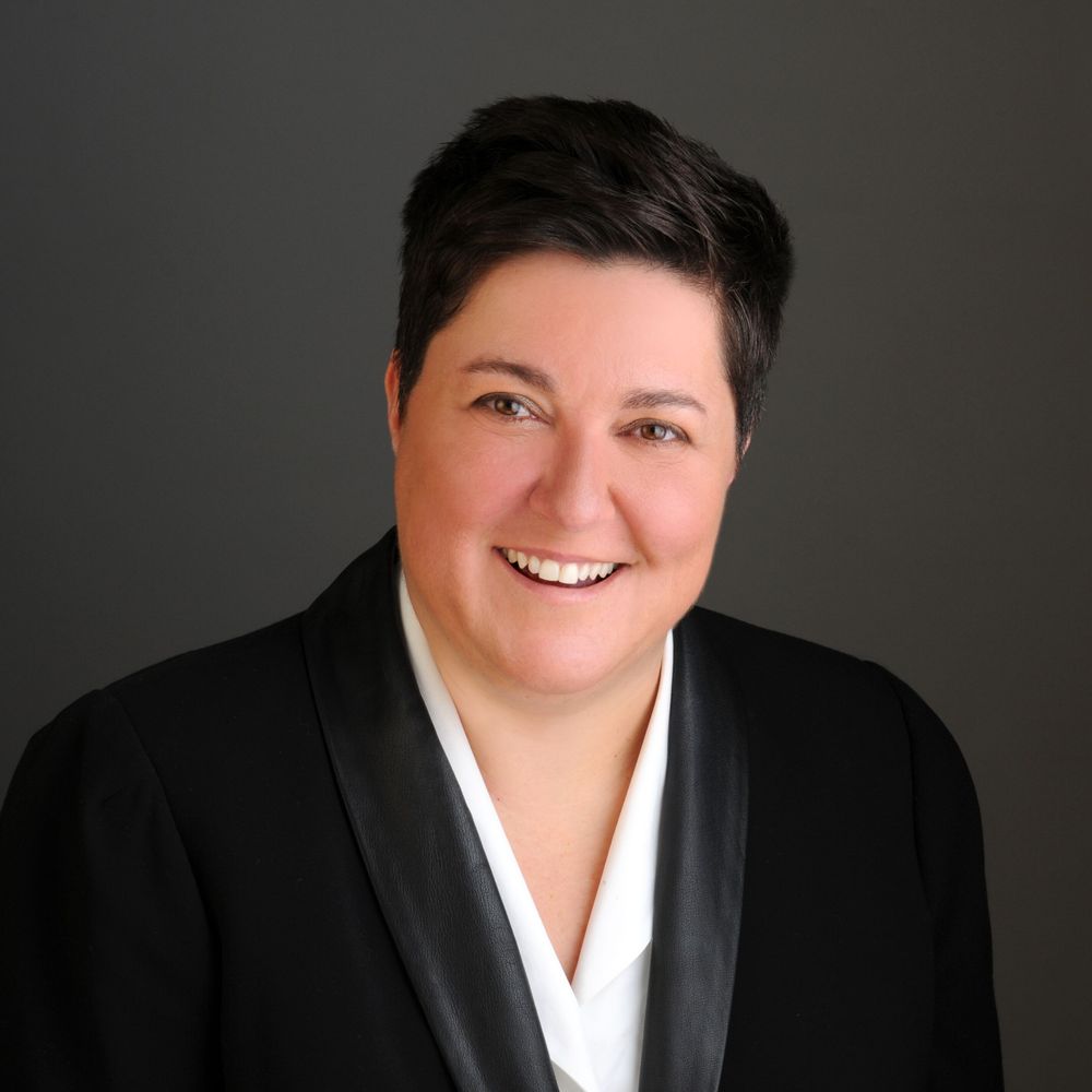 Bernadette Deschenes's Instagram, Twitter & Facebook on IDCrawl