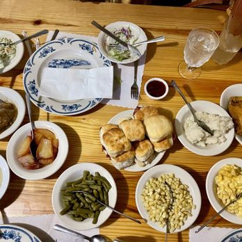 DAN’L BOONE INN - Updated December 2025 - 255 Photos & 330 Reviews ...