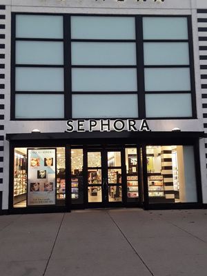 SEPHORA - 32 Photos & 47 Reviews - 7900 Shelbyville Rd, Louisville ...