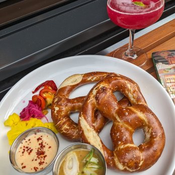 LOCKE BAR & RESTAURANT - Updated July 2024 - 80 Photos & 16 Reviews - 6 ...