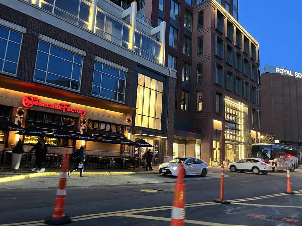 CAMBRIDGESIDE PARKING GARAGE - Updated December 2025 - 18 Photos & 21 ...