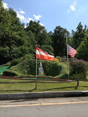 MAGIC MOUNTAIN MINI GOLF & VIDEO GAMES - Updated December 2025 - 1675 ...