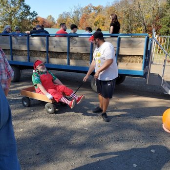 STYER ORCHARD FARM MARKET - Updated October 2025 - 153 Photos & 49 ...