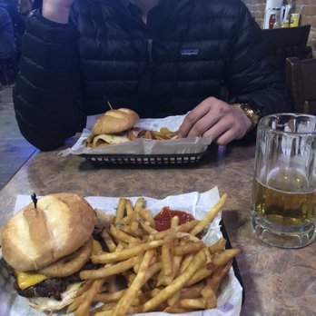 THE MAIN STREET PUB OF MONTICELLO - Updated December 2025 - 11 Photos ...