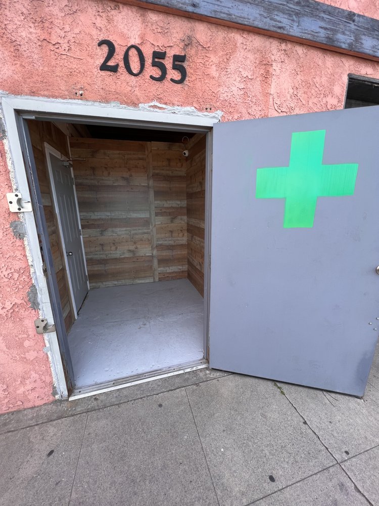 CC KUSH HOUSE - Updated July 2025 - 2055 Pontius Ave, Los Angeles ...